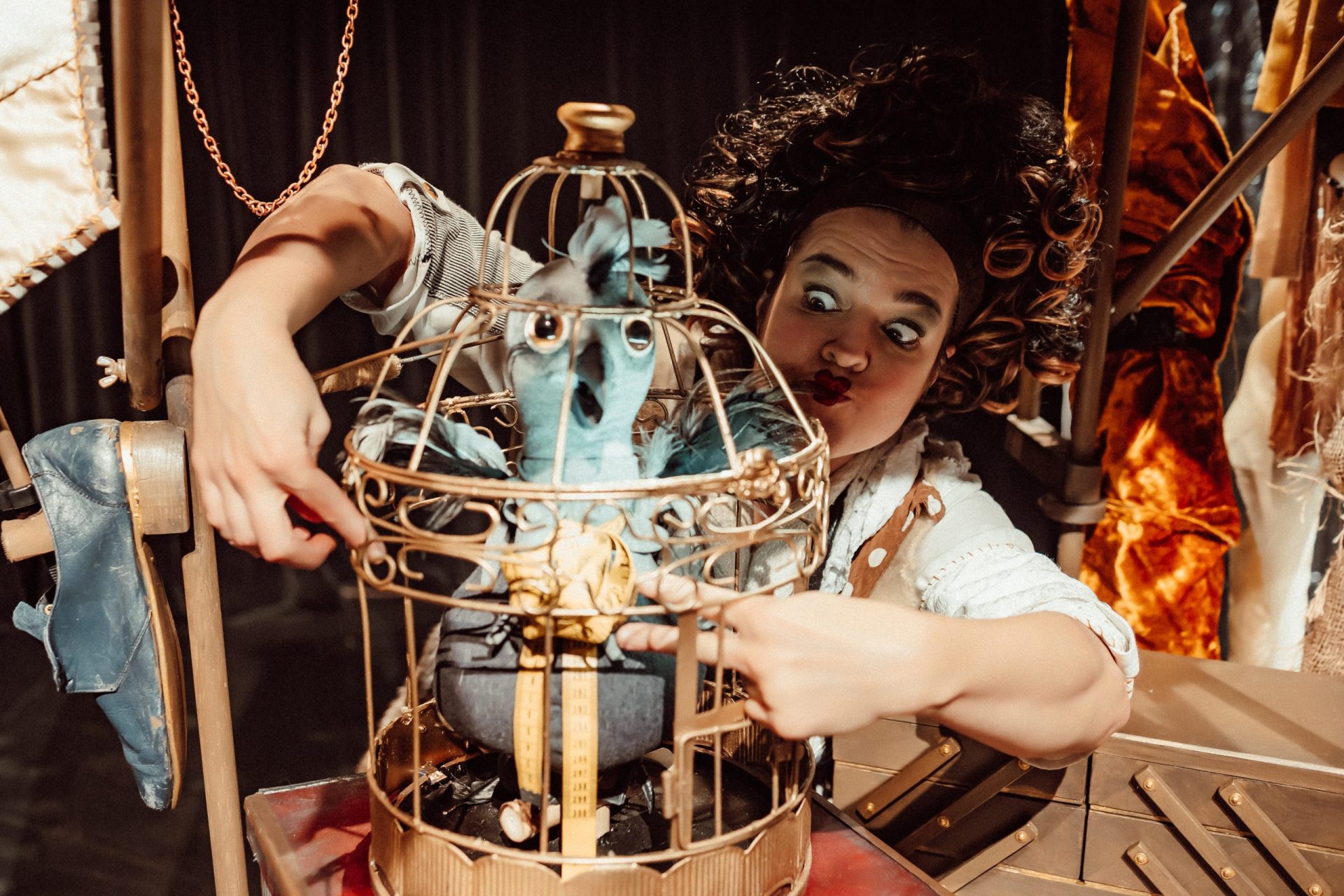 Théâtre Les Amis de Chiffon - Association québécoise des marionnettistes